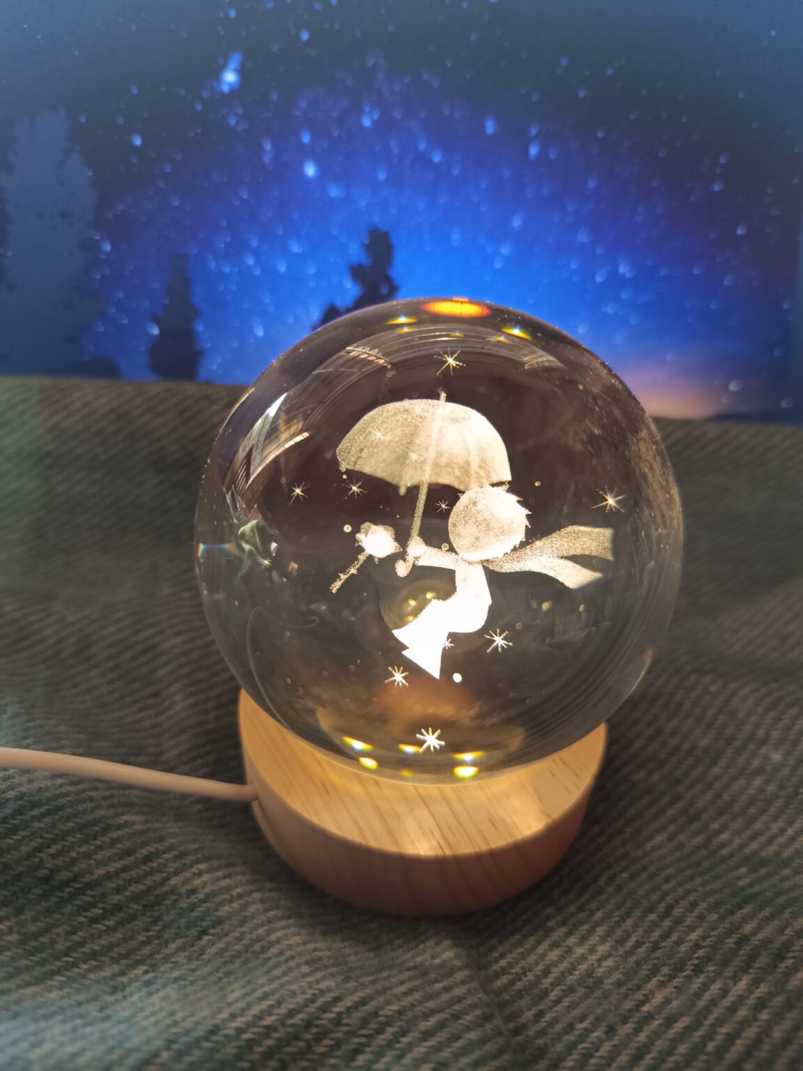 Esfera de cristal Principito niño - Luz Decorativa LED 8cm de diámetro - Luzuy Importaciones